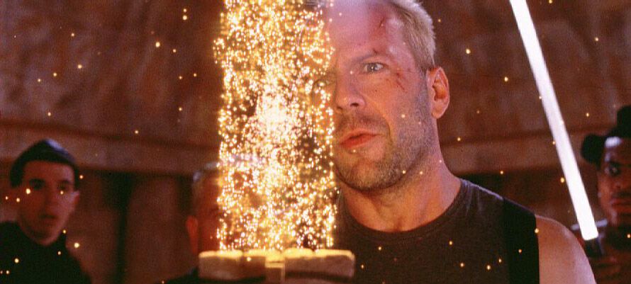 “Fifth Element” a Tedious Space Opera | Silver Screen Capture